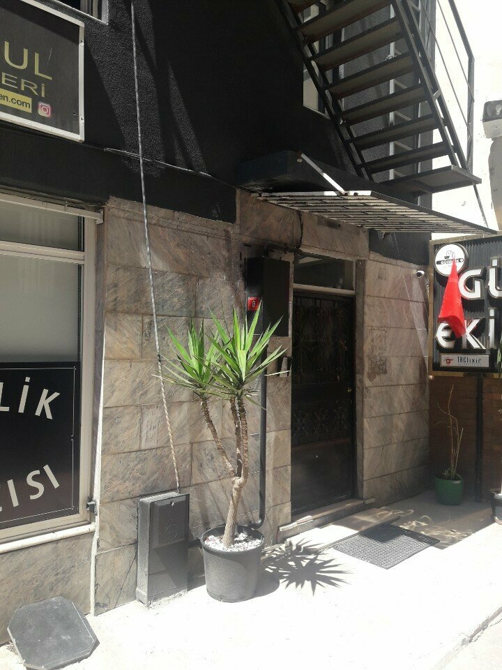 Emlak ofisi Em İst Emlak, İstanbul, foto