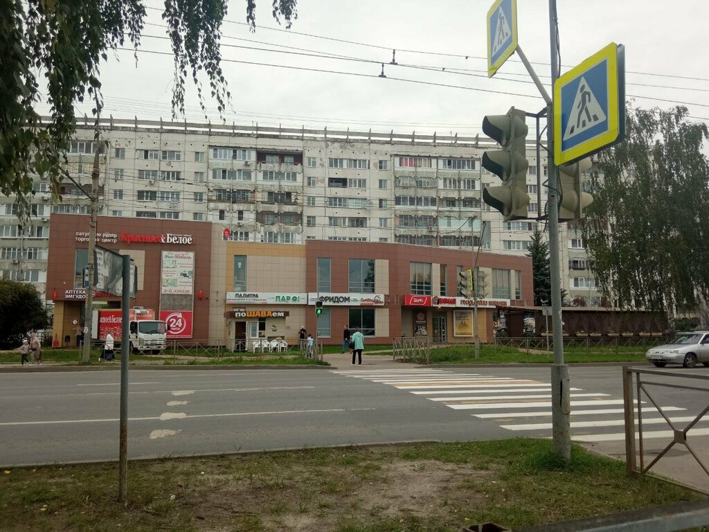 Alışveriş merkezleri Савария, Yoshkar‑Ola, foto