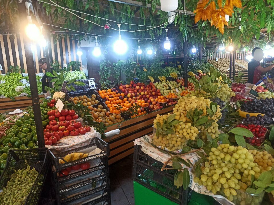 Manavlar Cennet Bahçesi Ekonomik Halk Pazarı, İstanbul, foto