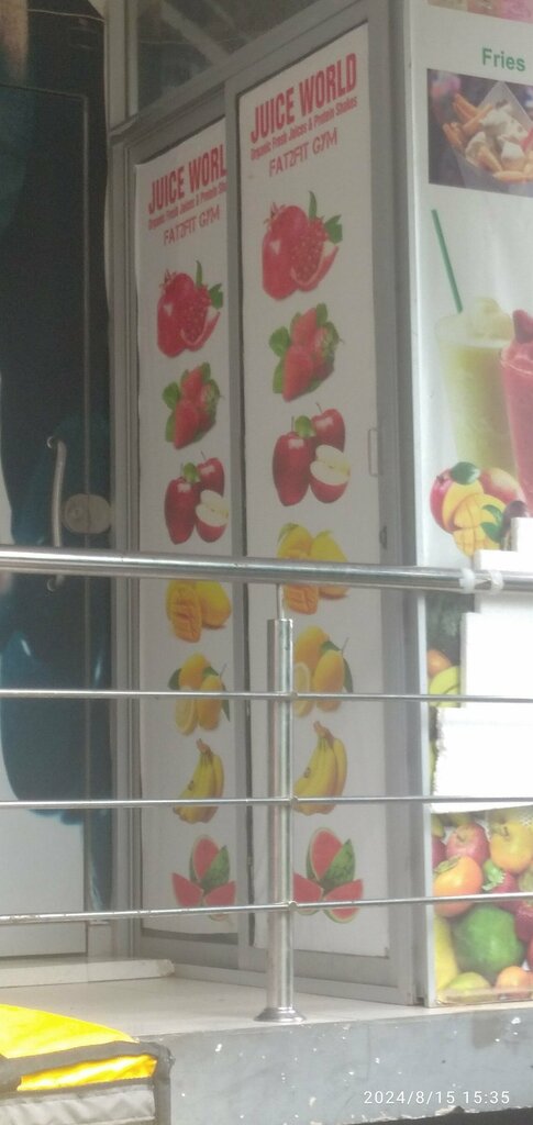 Alkolsüz içecekler Juice World, Islamabad, foto