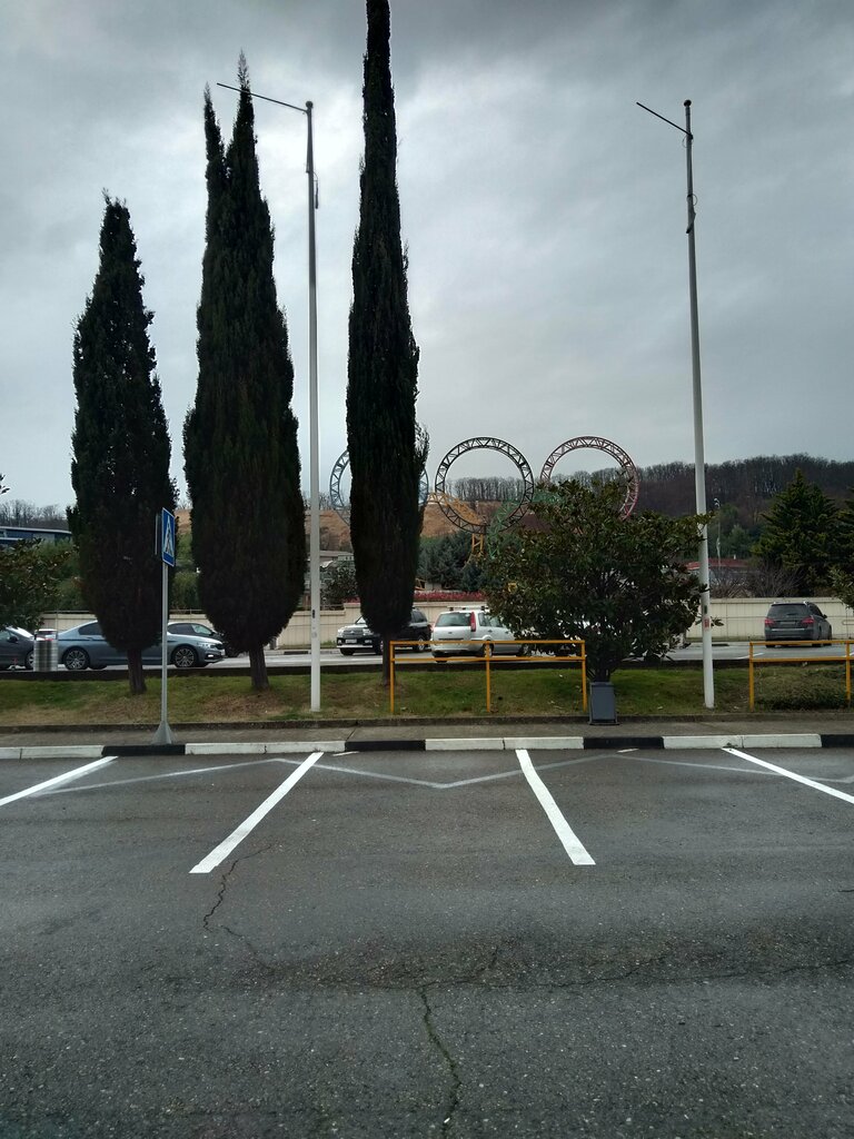 Otoparklar Parking lot, Soçi, foto