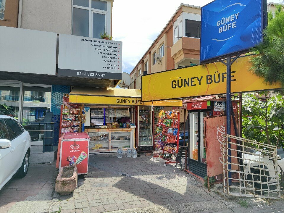 Alkollü içecekler Güney Büfe, İstanbul, foto