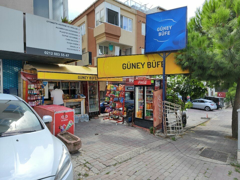 Alkollü içecekler Güney Büfe, İstanbul, foto