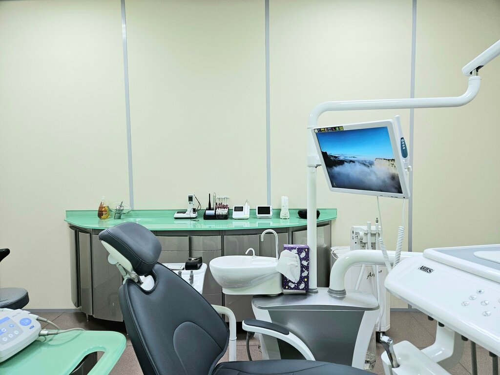 Özel ağız ve diş sağlığı klinikleri ve muayenehaneleri Протетика, Samara, foto