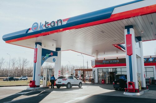 Benzin istasyonu Oktan, Stavropolski krayı, foto