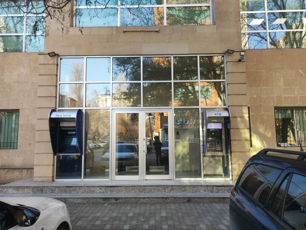 Banka Bank of Baku ASC-nin bankomatı, Bakü, foto