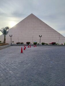 Пирамида (Red Sea Governorate, Hurghada), turistik yerler  Hurgada'dan