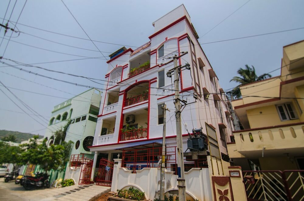 Otel Oyo 8671 Sri Krishna Residency, Visakhapatnam, foto