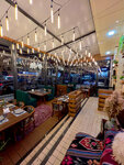 Caucasia Restaurant (Orzu Mahmudov koʻchasi No:14), restoran  Semerkant'tan