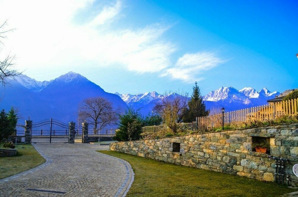 Otel Les Vrais Rayons, Aosta Vadisi, foto