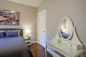 Lmvr - The Laurier (Quebec, Montreal, Avenue Laurier), otel  Montreal'dan