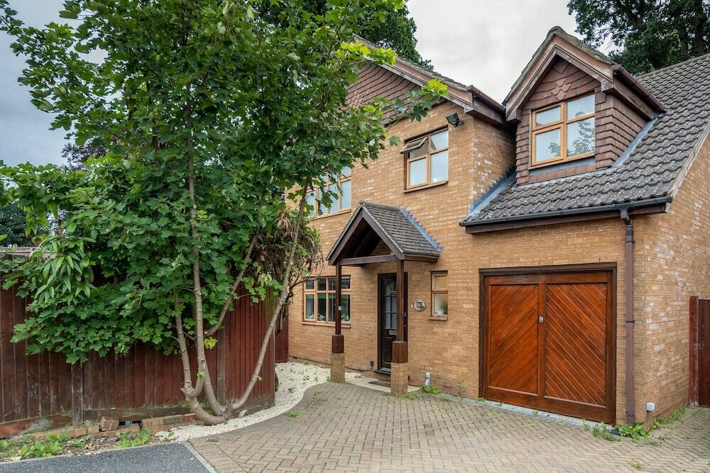Otel Maidenhead Pet Friendly 4 Bed House, Berkshire County, foto