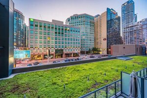 Atlas Suites Cn Tower & Convention Centre (300 Front Street West,Toronto,Ontario M5V 0E9,), otel  Toronto'dan