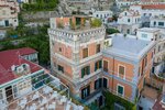 Upscale Central Amalfi Apartment In 19th-century Building (Campania, Salerno, Amalfi), kısa süreli konaklama  Amalfi'den