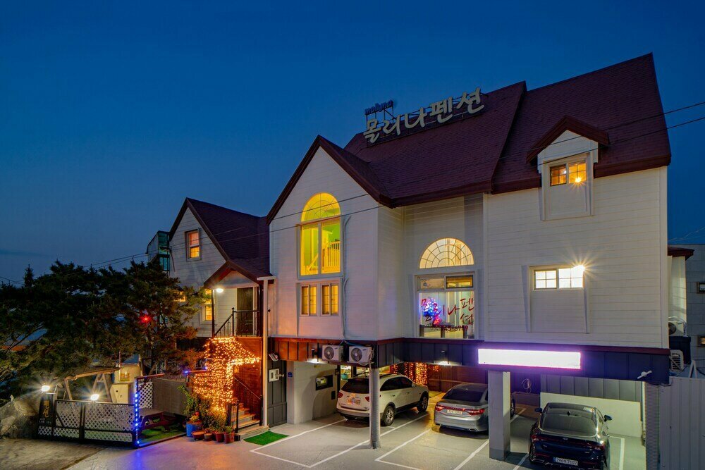 Otel Molina Pension, Kyonchju, foto