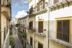 Magione Apartment with Terrace by Wonderful Italy (Via Sant'Euno No:13, Palermo), otel  Palermo'dan