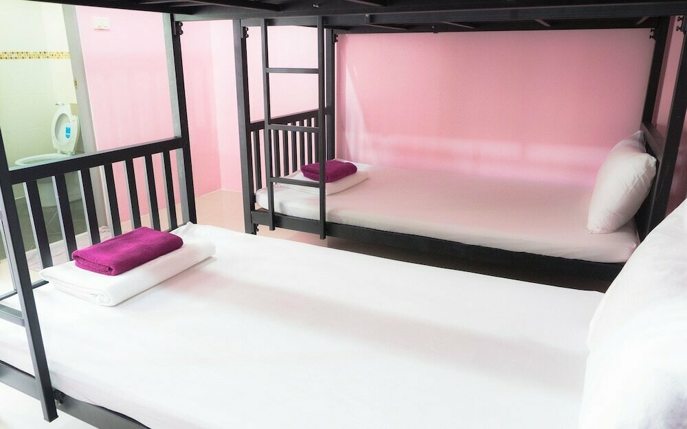 Pansiyonlar, hosteller Beehive Magenta Patong Hostel, Phuket Eyaleti, foto