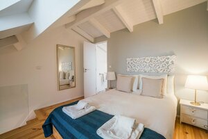 Rose Duplex Apartment 5D (Beco da Rosa No:5), otel  Lizbon'dan