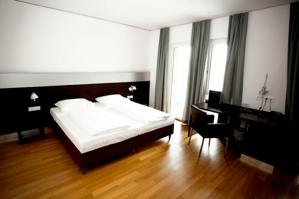 Otel Hotel Schwarzer Bär, Linz, foto