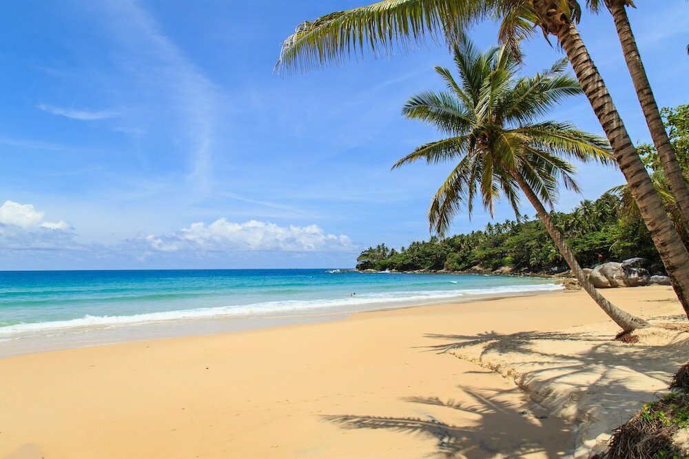 Otel Beautiful 3-Bedroom Villa at Surin Beach, Phuket Eyaleti, foto