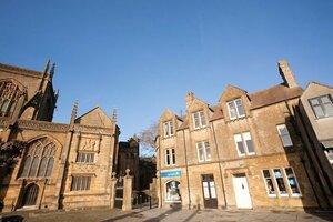 Abbey Court (England, Dorset County, Sherborne, Sherborne), otel