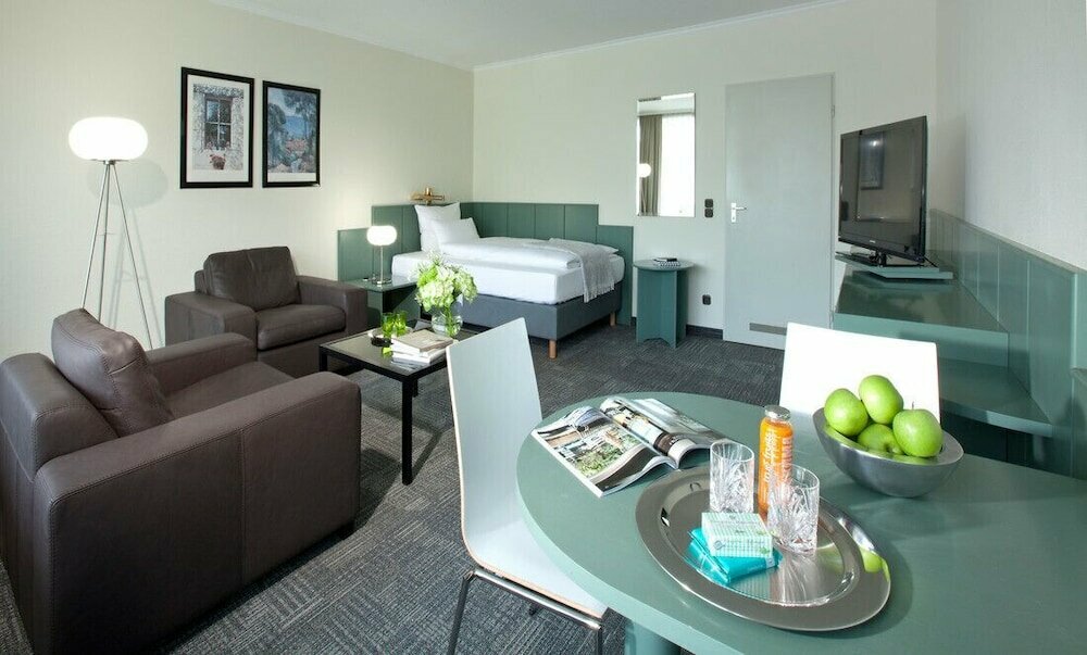 Otel Studios im Rheinhof, Meerbusch, foto