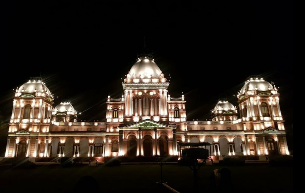 Otel 5th Avenue Hotel, Bahavalpur, foto