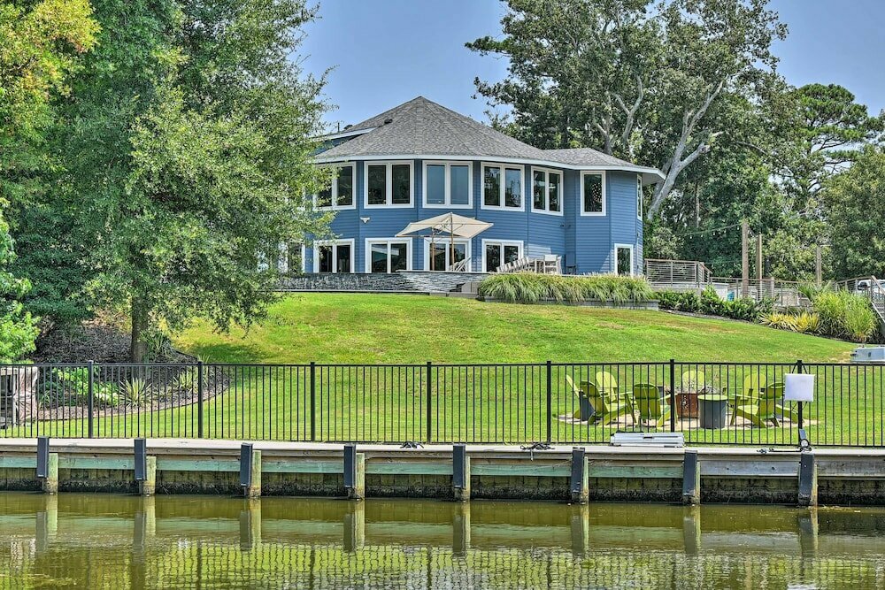 Otel Southern Shores Retreat w Expansive Outdoor Space, Kuzey Carolina Eyaleti, foto