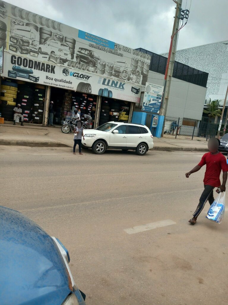 Akümülatör ve şarj cihazları Auto Pneus & Acessórios, Loanda, foto