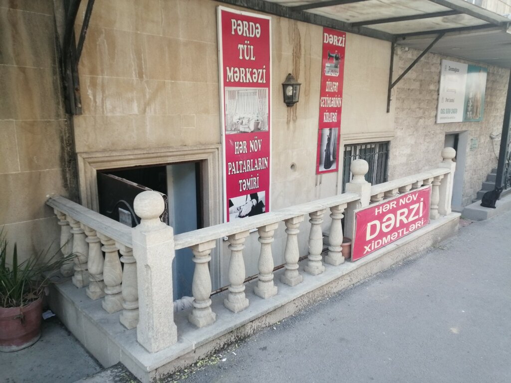 Kıyafet tamiri Derzi, Bakü, foto