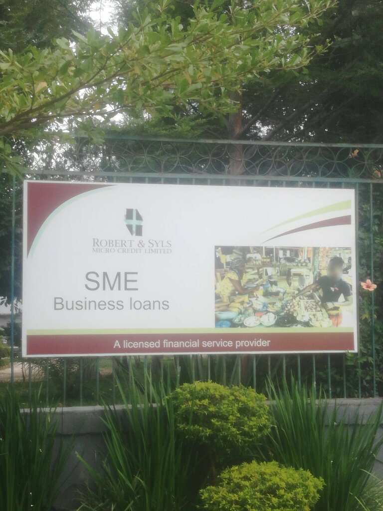 Kredi komisyoncuları Robert& Syls Financial Service Limited, Lusaka, foto