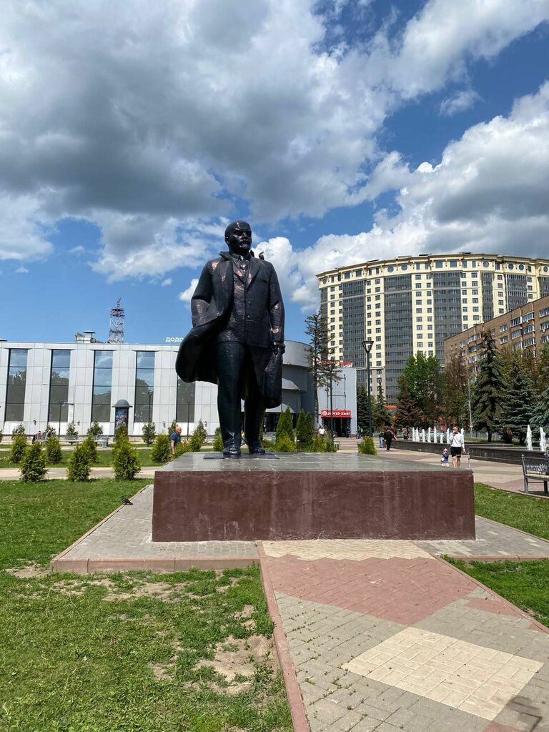 Anıt, heykel В.И. Ленин, Şçolkovo, foto