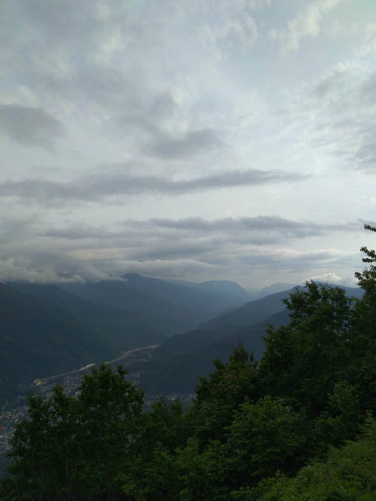 Dağ zirvesi Высота 1565 метров, Soçi, foto