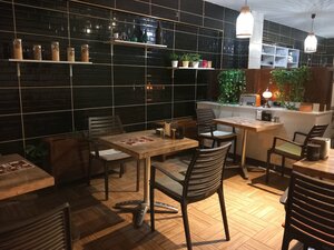 Kafe Pchelka (Antalya, Muratpaşa, Adnan Menderes Blv., 35), kafe  Antalya'dan