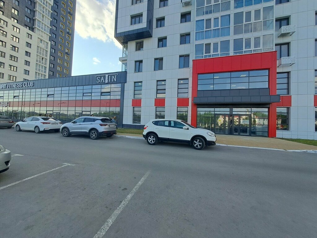 Stretching Satin, Surgut, foto