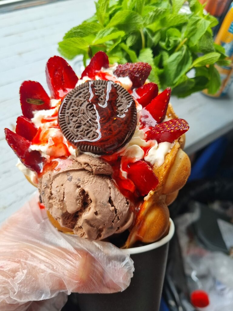 Fast food Hong Kong Waffles, Yalta, foto