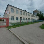 MBOU Srednyaya obshcheobrazovatelnaya shkola № 47 (ulitsa Karla Marksa No:10), ortaokul  Novokuznetsk'ten