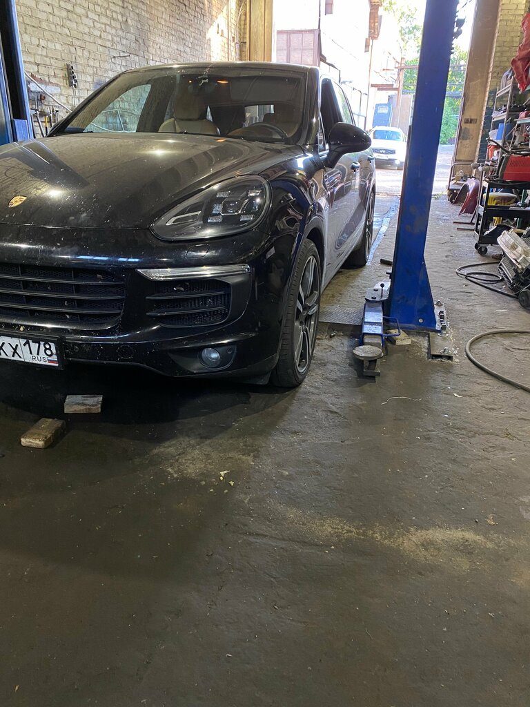 Otomobil servisi M-service, Saint‑Petersburg, foto