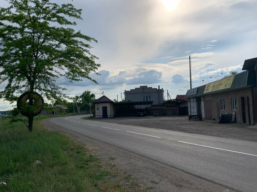 Oto lastik tamiri Шиномонтаж, Adıge Cumhuriyeti, foto