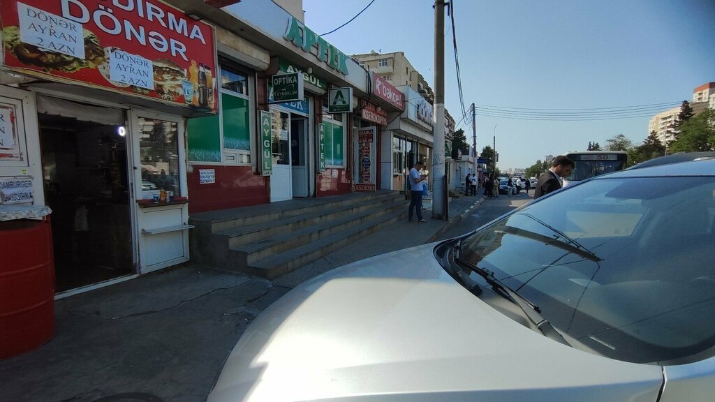 Elektronik eşya mağazaları Telefon aksesuarları, Bakü, foto