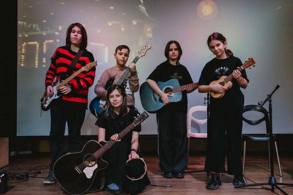 Müzik okulları ve konservatuarlar Гитарная Пристань, Saint‑Petersburg, foto