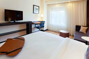 Hampton by Hilton Vadodara-Alkapuri (Friends Co-op Society No:14), otel  Vadodara'dan