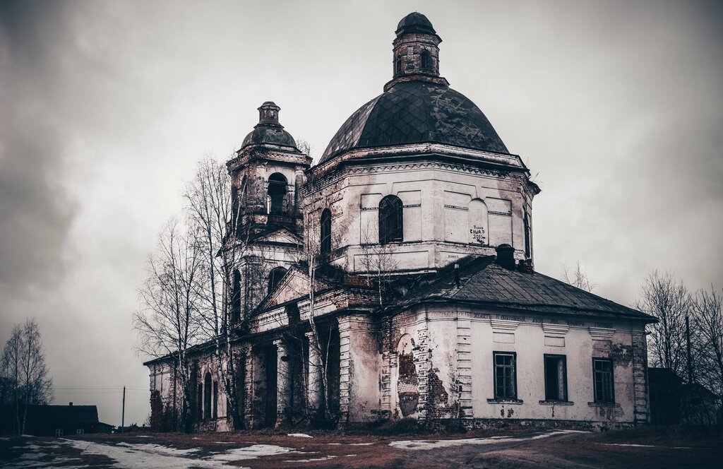 Ortodoks kiliseleri Tserkov Preobrazheniya Gospodnya V Potrusovo, Kostromskaya oblastı, foto