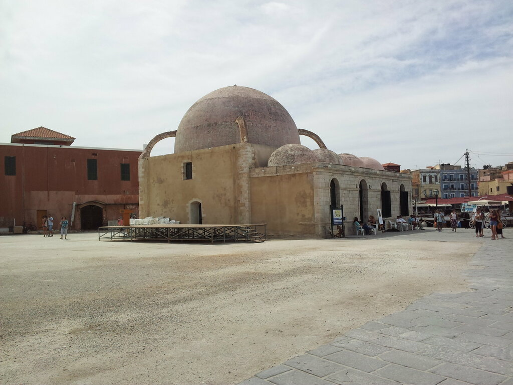 Turistik yerler Küçük Hasan Paşa Camii, Hanya, foto