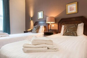 The Imperial Crown Hotel (England, Calderdale, Halifax), otel