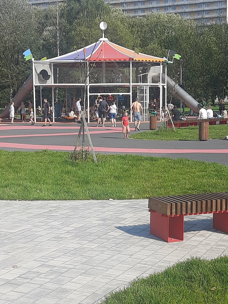 Oyun alanı Playground, Saint‑Petersburg, foto