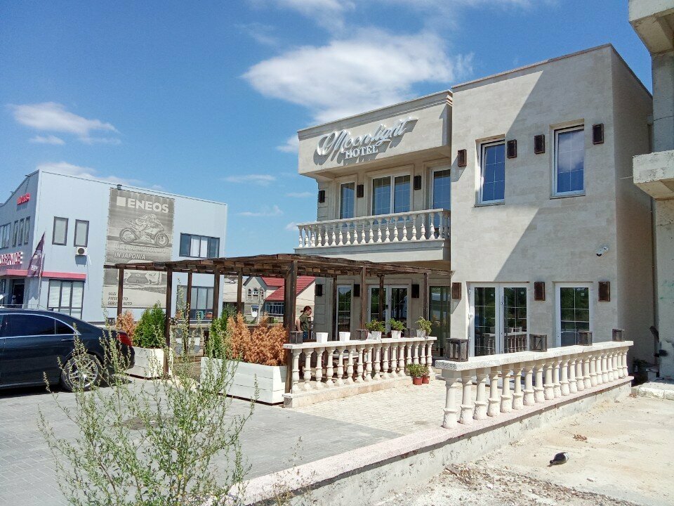 Otel Moonlight, Dünya, foto