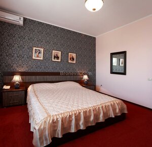 Bristol (Mira Street No:120), otel  Yeysk'ten