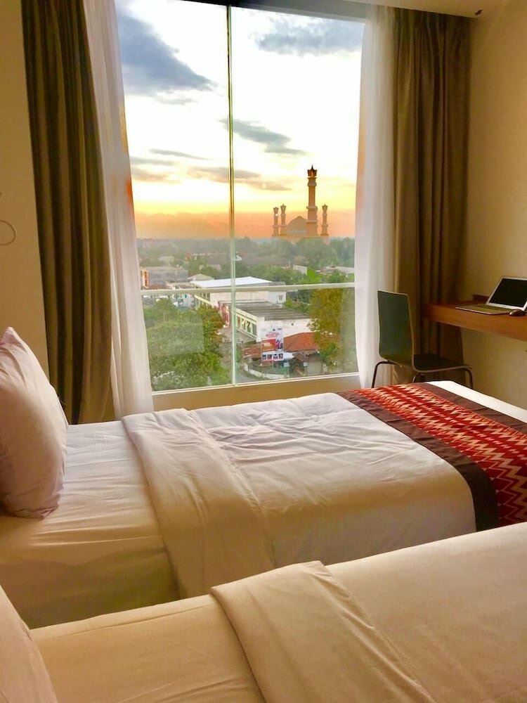 Otel Sunwood Hotel Arianz Mataram, Mataram, foto