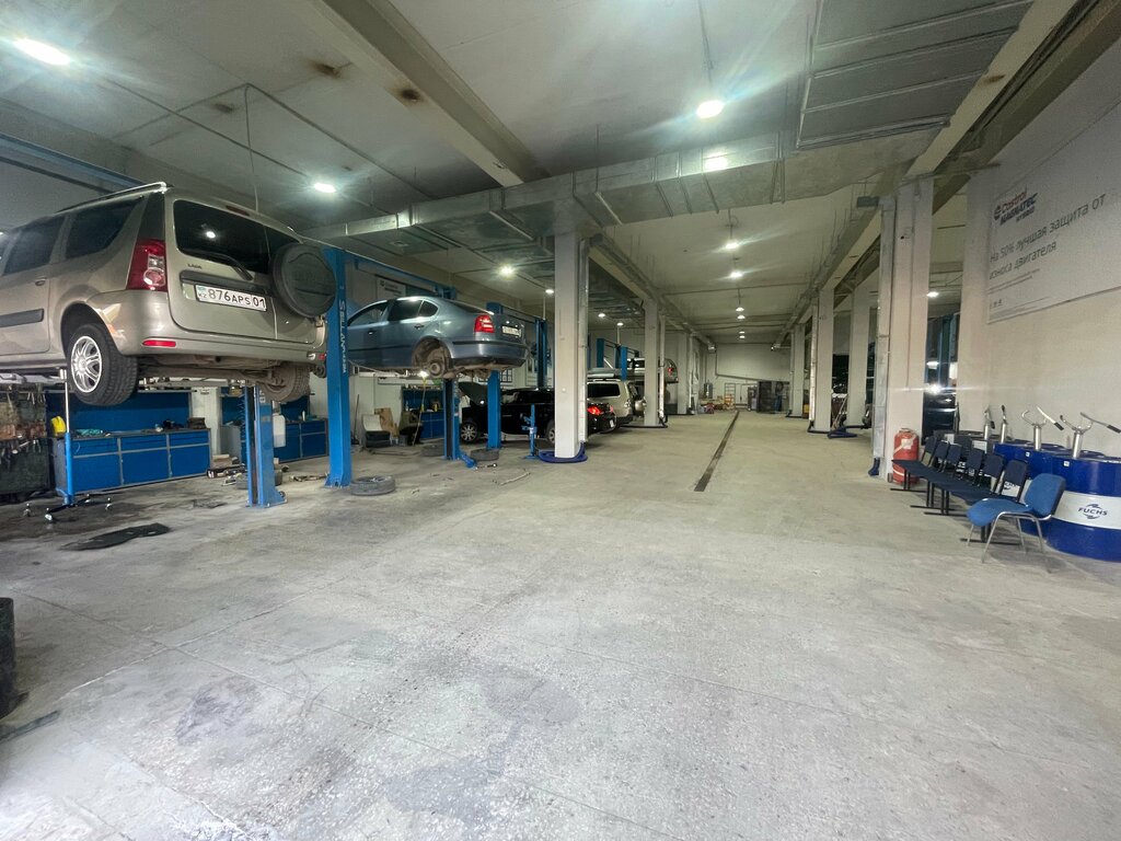 Otomobil servisi Castrol Service, Astana, foto